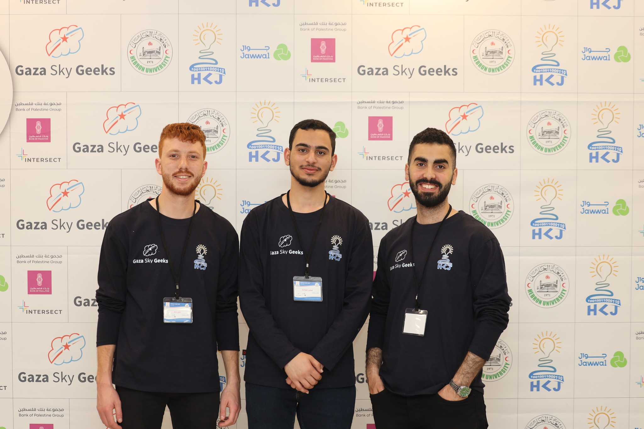 طلبة جامعة بيرزيت يتألقون بحصد المركزين الأول والثاني في مسابقة Hebron Code Jam 2025 | جامعة بيرزيت