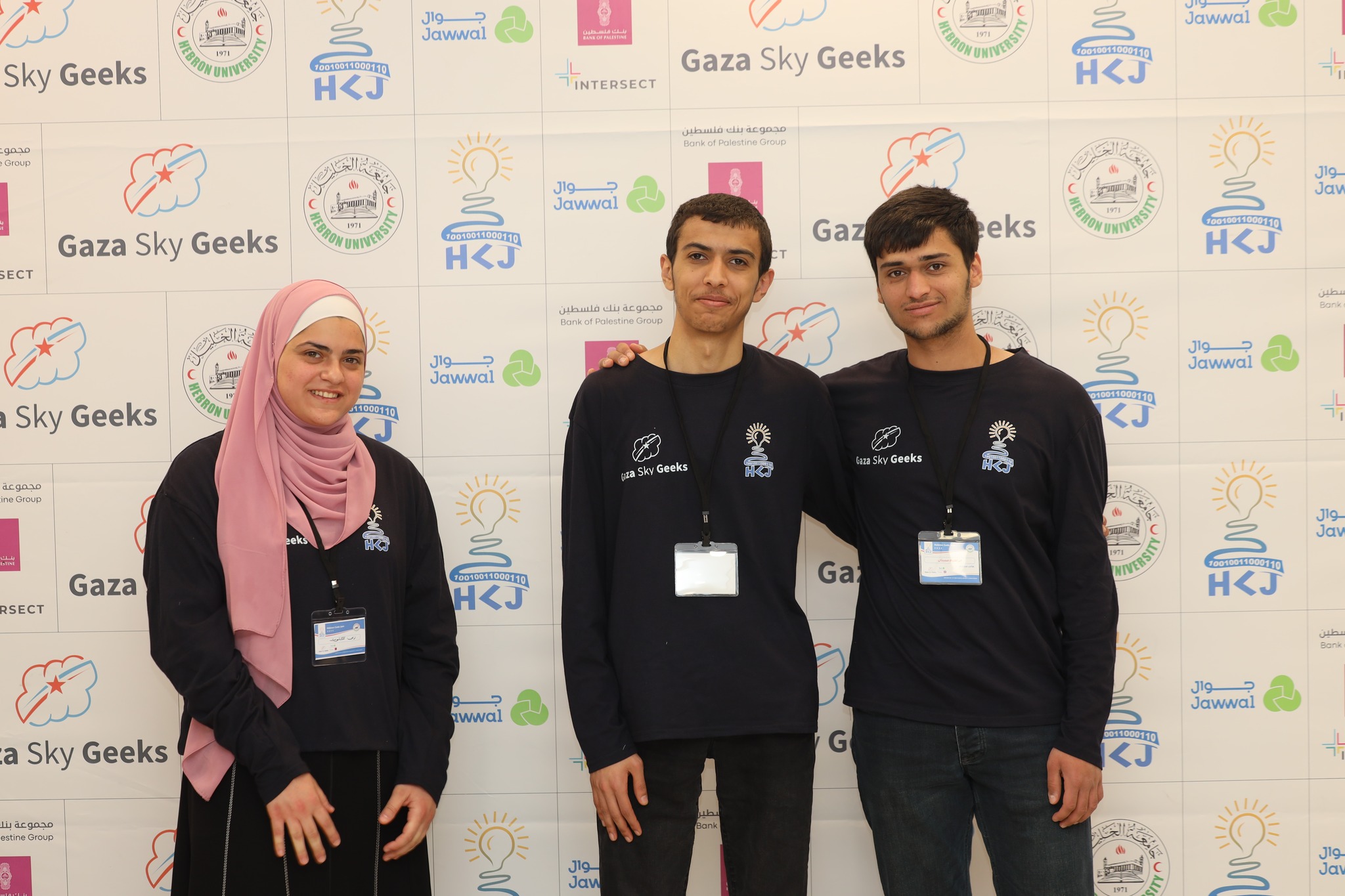 طلبة جامعة بيرزيت يتألقون بحصد المركزين الأول والثاني في مسابقة Hebron Code Jam 2025 | جامعة بيرزيت