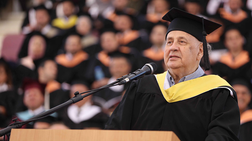 More than 2600 graduates mark end of journey in 44th graduation ...