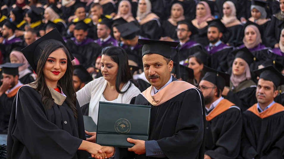 More than 2600 graduates mark end of journey in 44th graduation ...