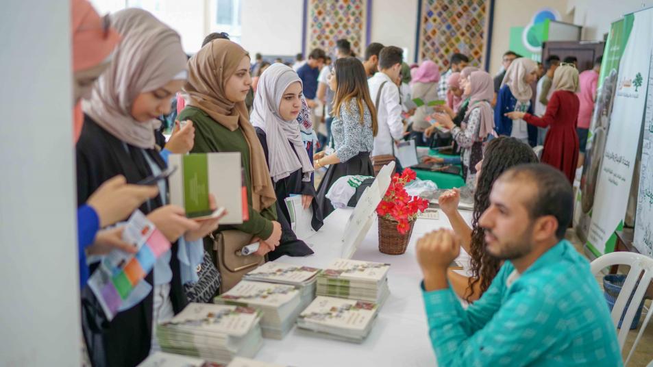New students explore Birzeit University during Welcome Days 2018 ...