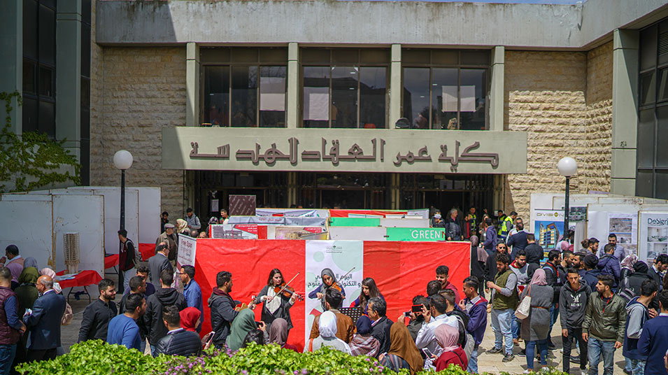 On annual open day, engineering students meet prospective employers ...