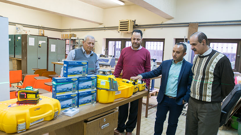 "Axis" donates new equipment to the Civil Engineering Department ...