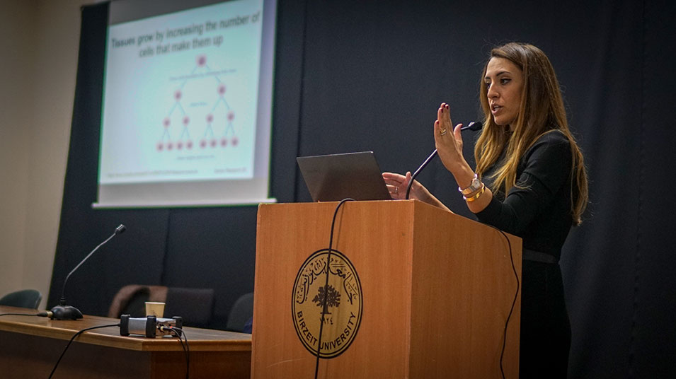 Visiting professor discusses types and causes of cancer in student ...