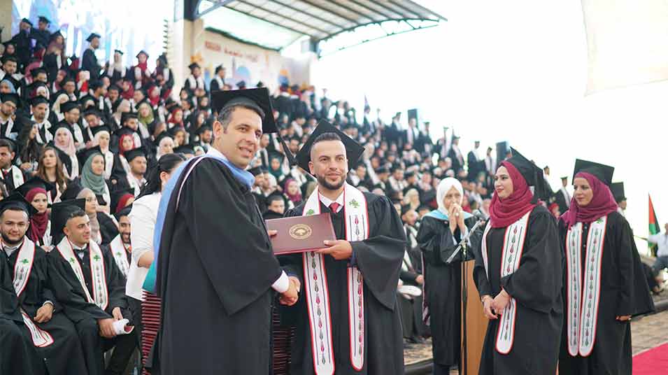 Birzeit University holds 43rd Commencement | Birzeit University