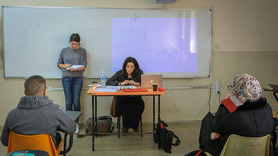 Famed Spanish writer lectures on storytelling at Birzeit University ...