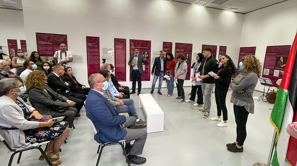 Students, faculty celebrate Italian language week at university museum ...